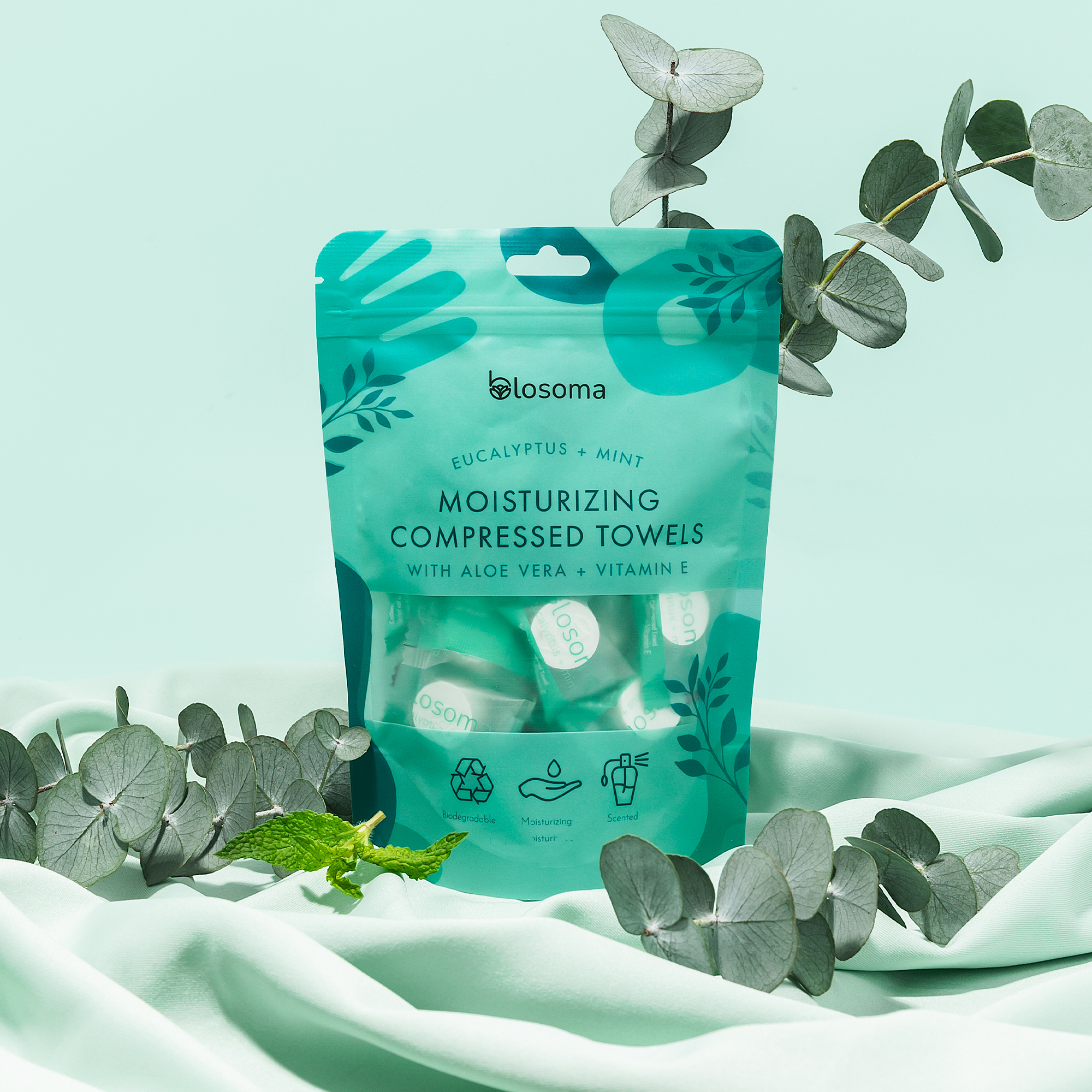 Eucalyptus + Mint Moisturizing Compressed Towel | Blosoma